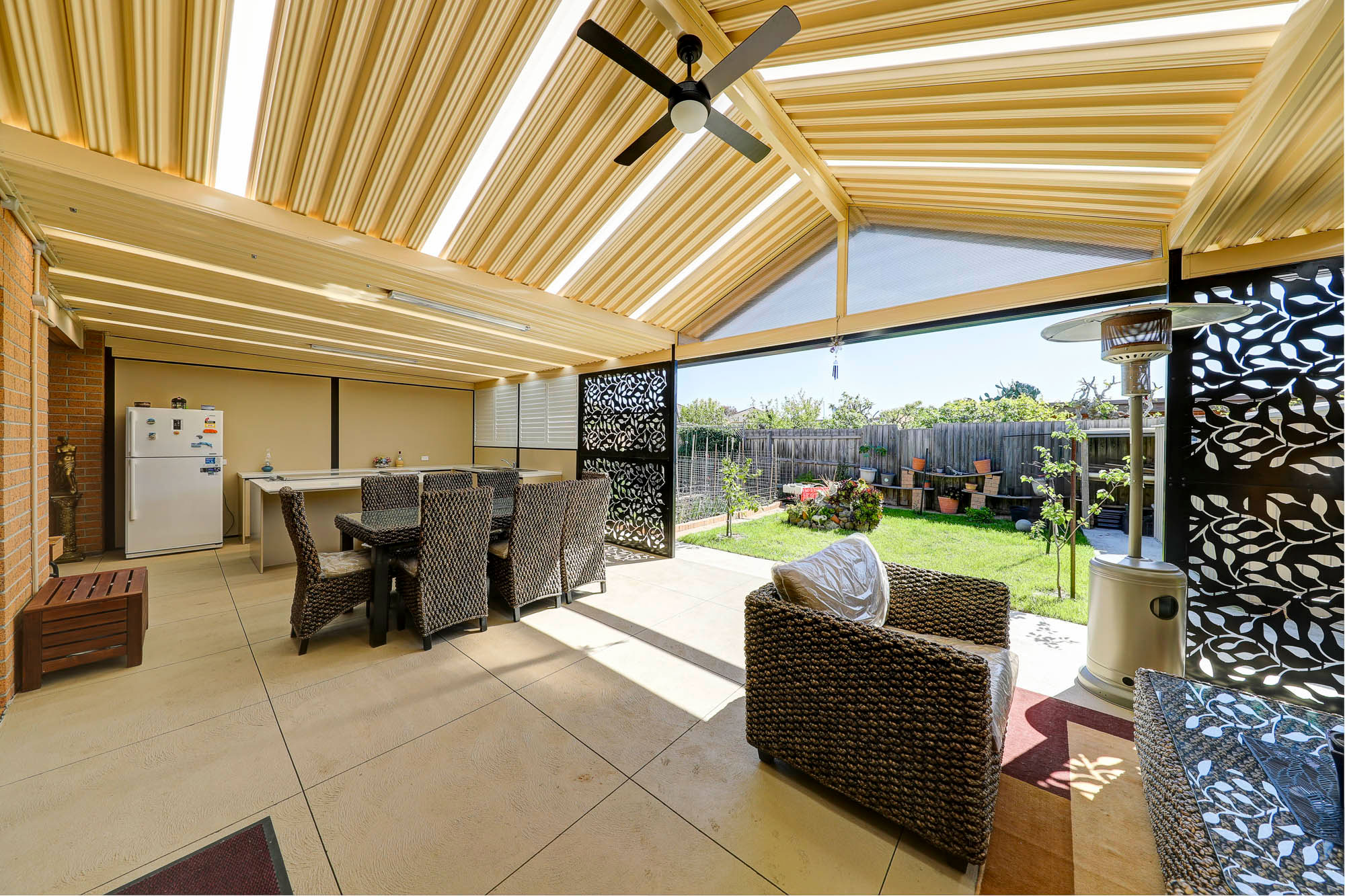 Clear Roofing Sheets With Spanlites® Skylights
